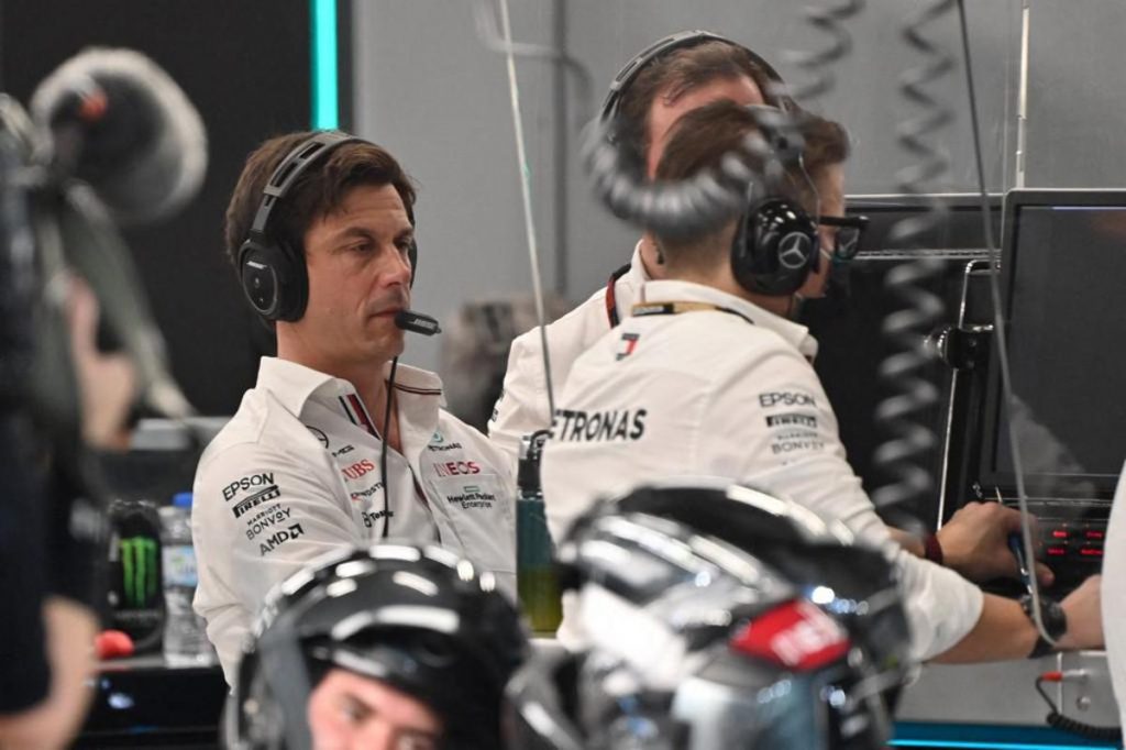 Formula 1, Wolff: "Arrabbiato per ritiro Antonelli, Hamilton è rivale ...