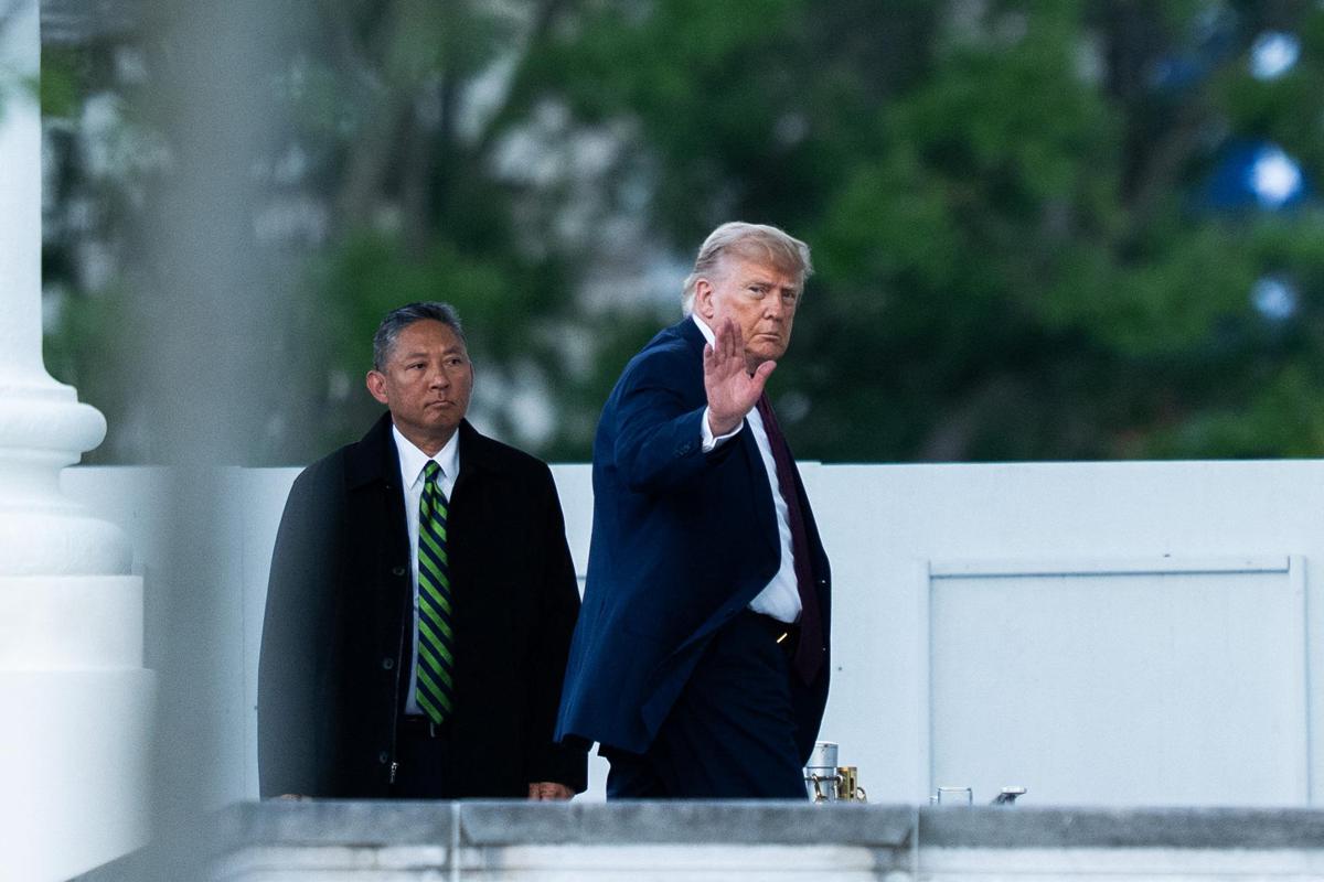 Trump contro il Senato sull'Iran: "Voto inutile". Il tycoon a picco nei ...