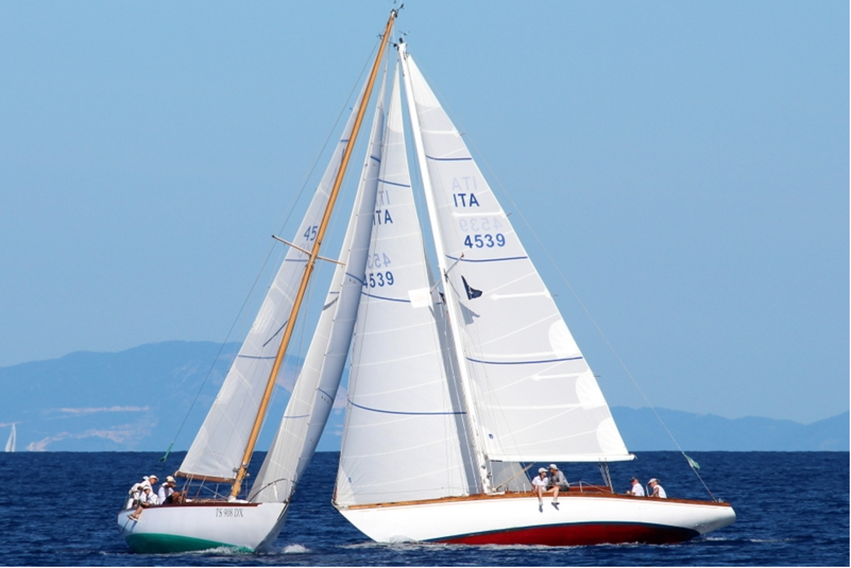 Vela d'epoca, Mabelle, Ilda, Crivizza e Gazell vincono il sesto Capraia ...